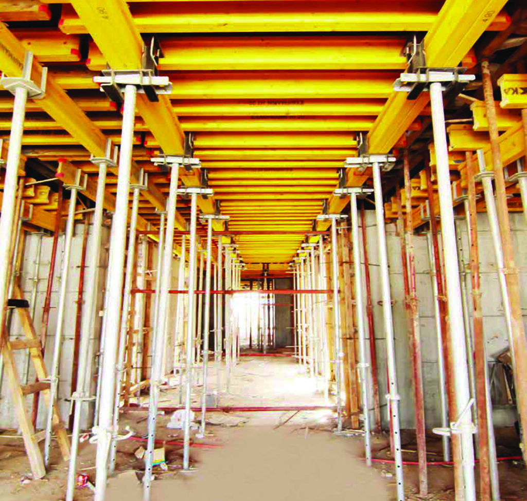 Manar Table – Manar-Alomran